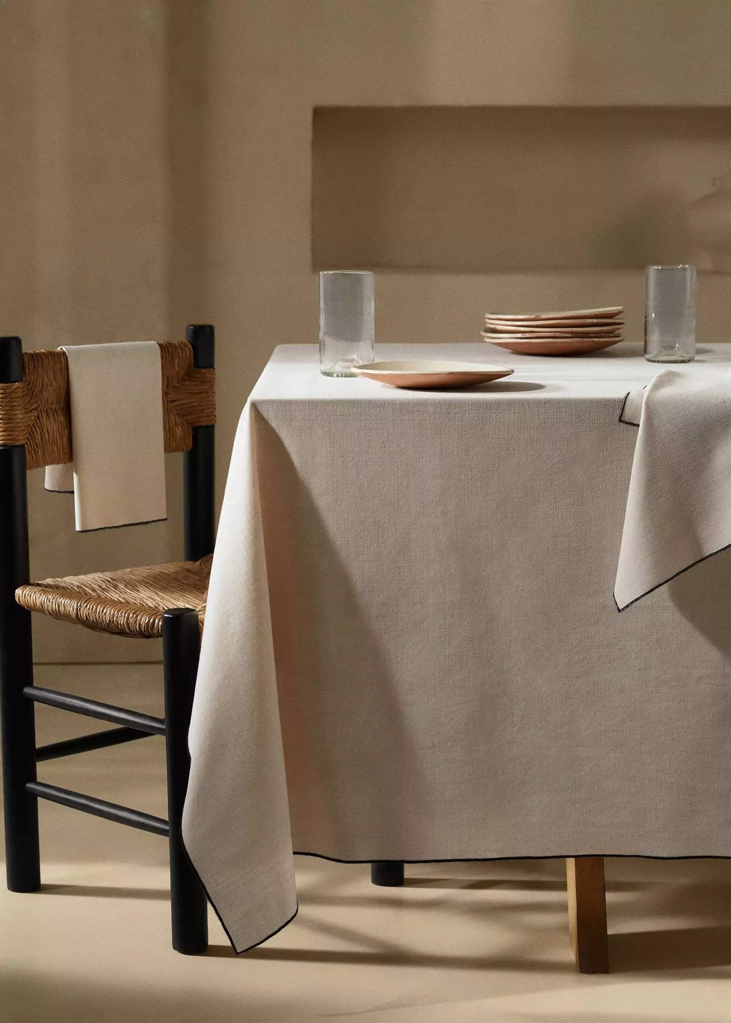 100% organic owu tablecloth 150x150cm Mango Home