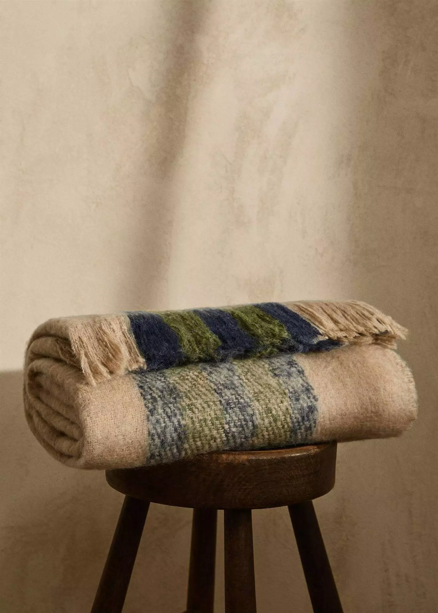 checked blanket with fringes 140x190cm Mango Home