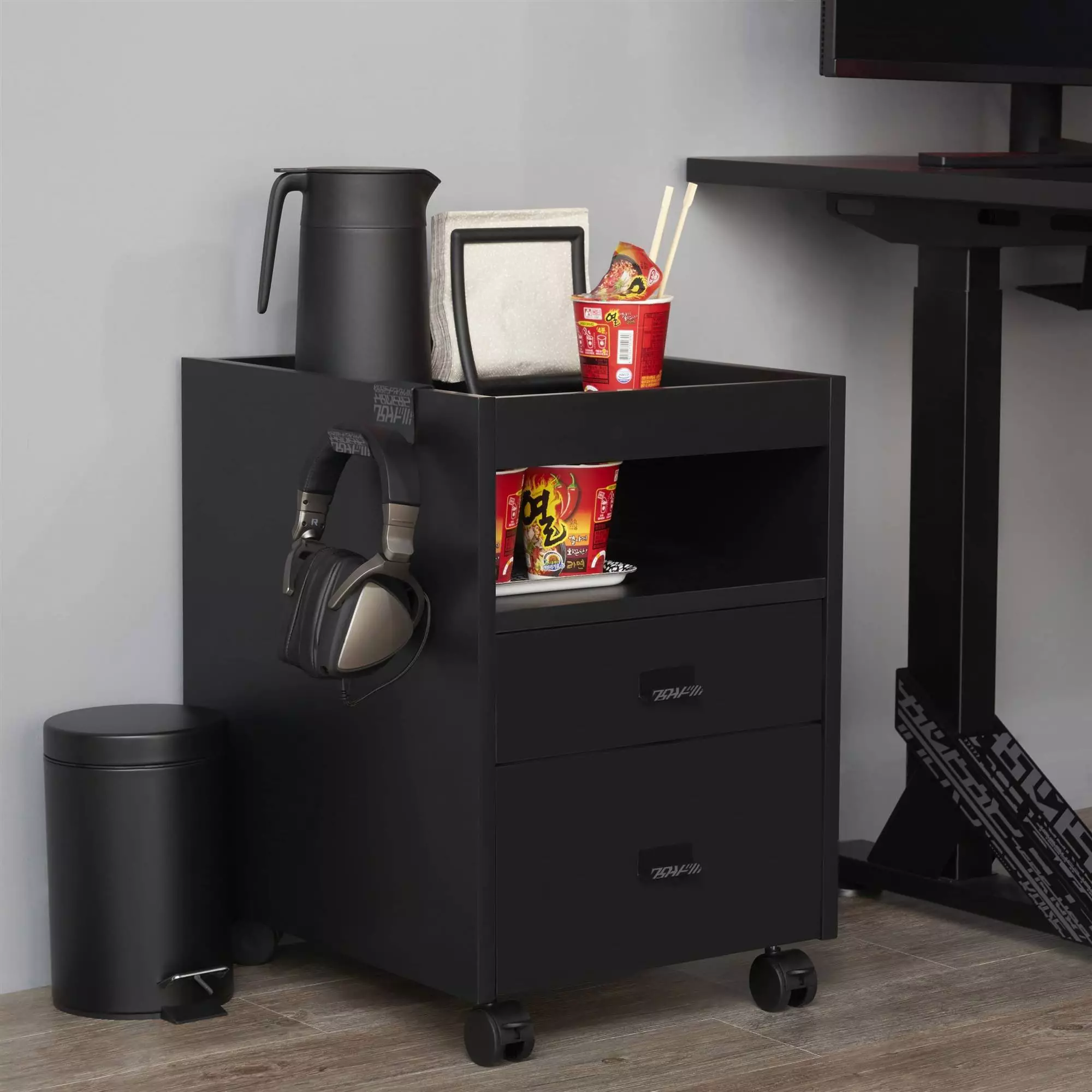 uppspel-chest-of-drawers-ne-wheels-black__1034561_pe837779_s5