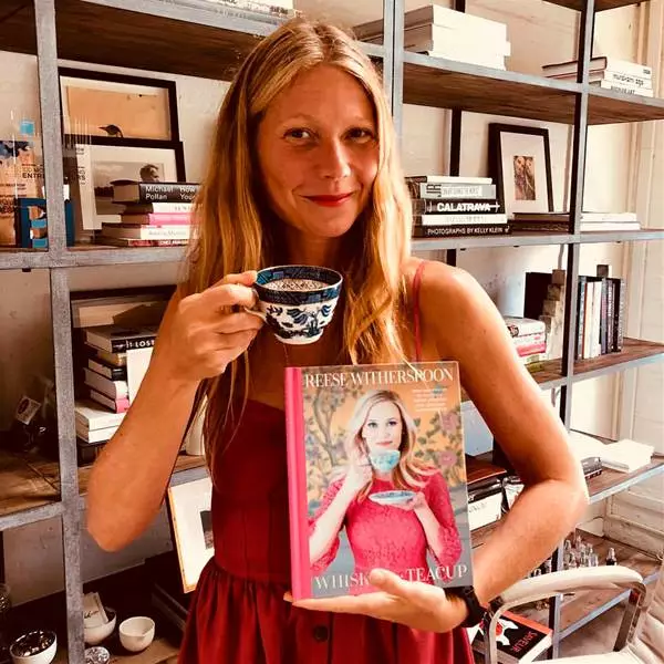 Bakanna ni awọn ile meji ti Gwyneth Paltrow