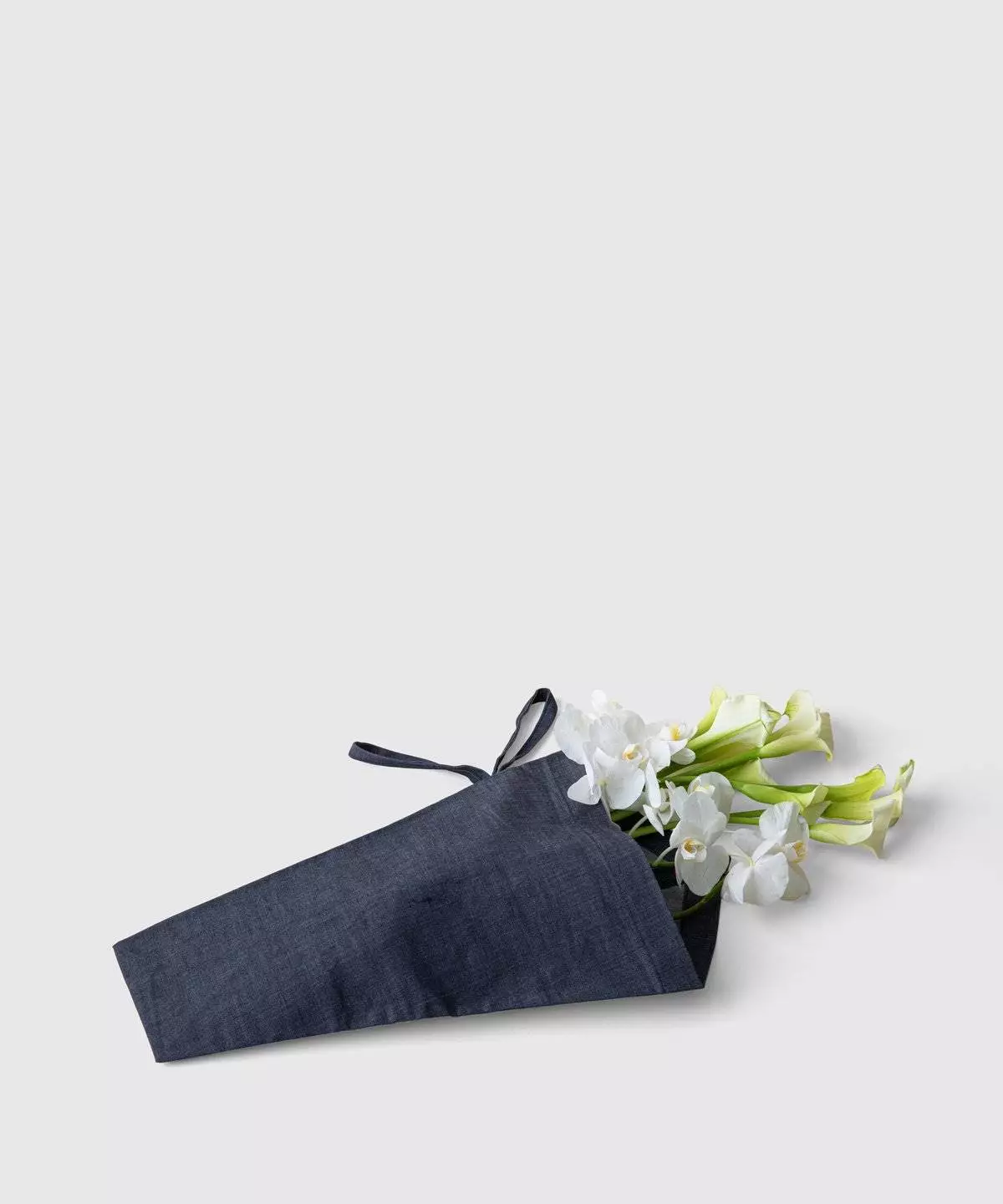 I-KonMari Aplat Flower Bouquet Tote 2 11101 1200x. Isikhwama sokuthwala izimbali: $42