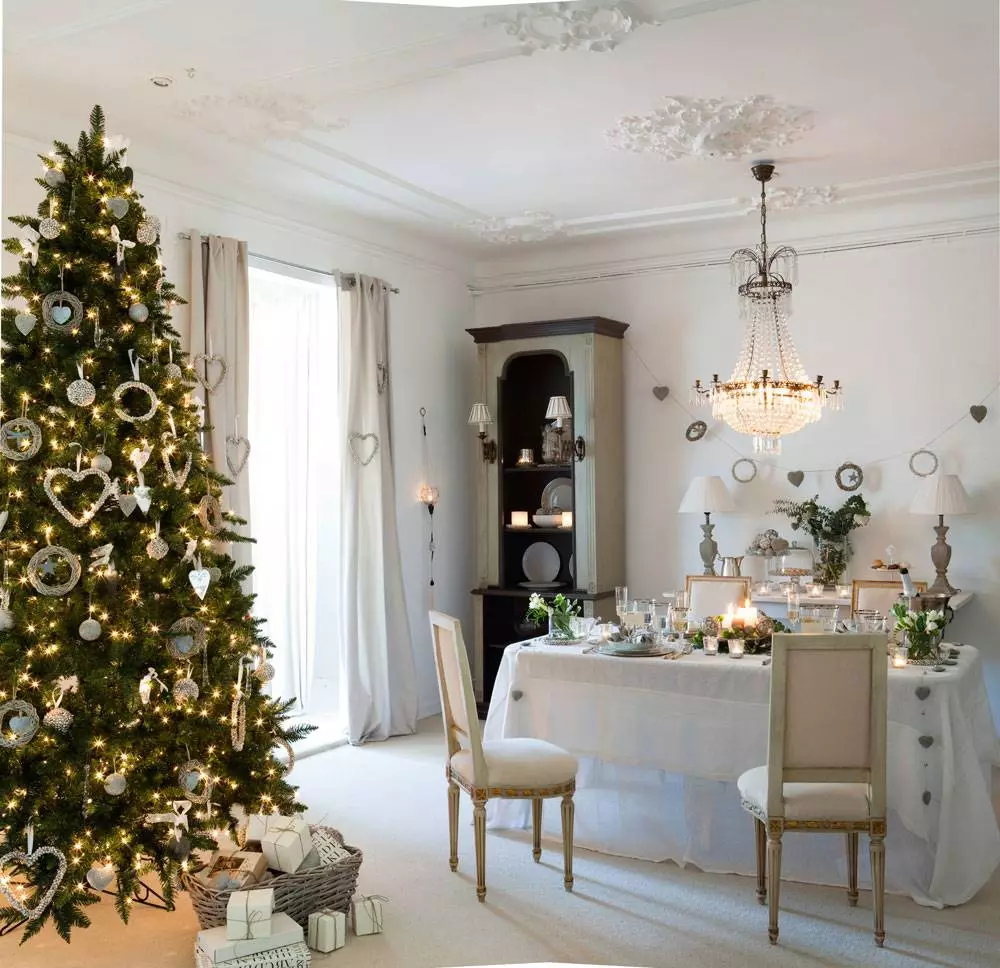 Salle à manger de Noël en argent