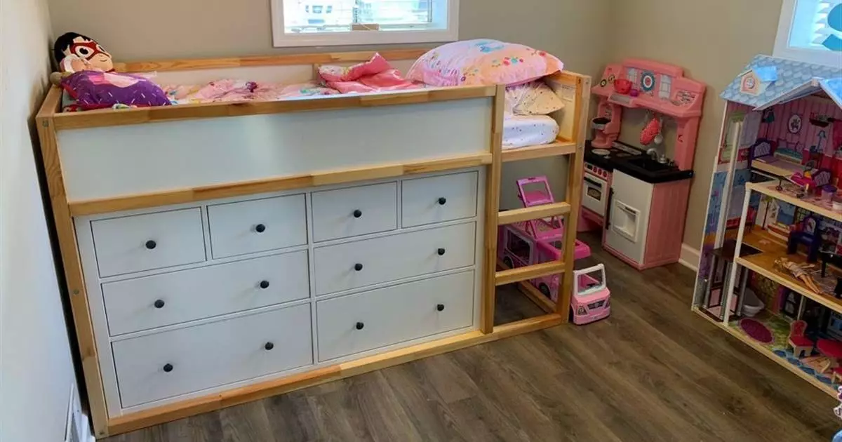 This hack of the KURA bed and the IKEA HEMNES chest of drawers will make you gain storage