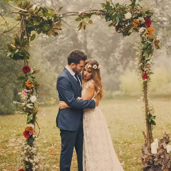 arco fiori selvatici matrimonio in stile country