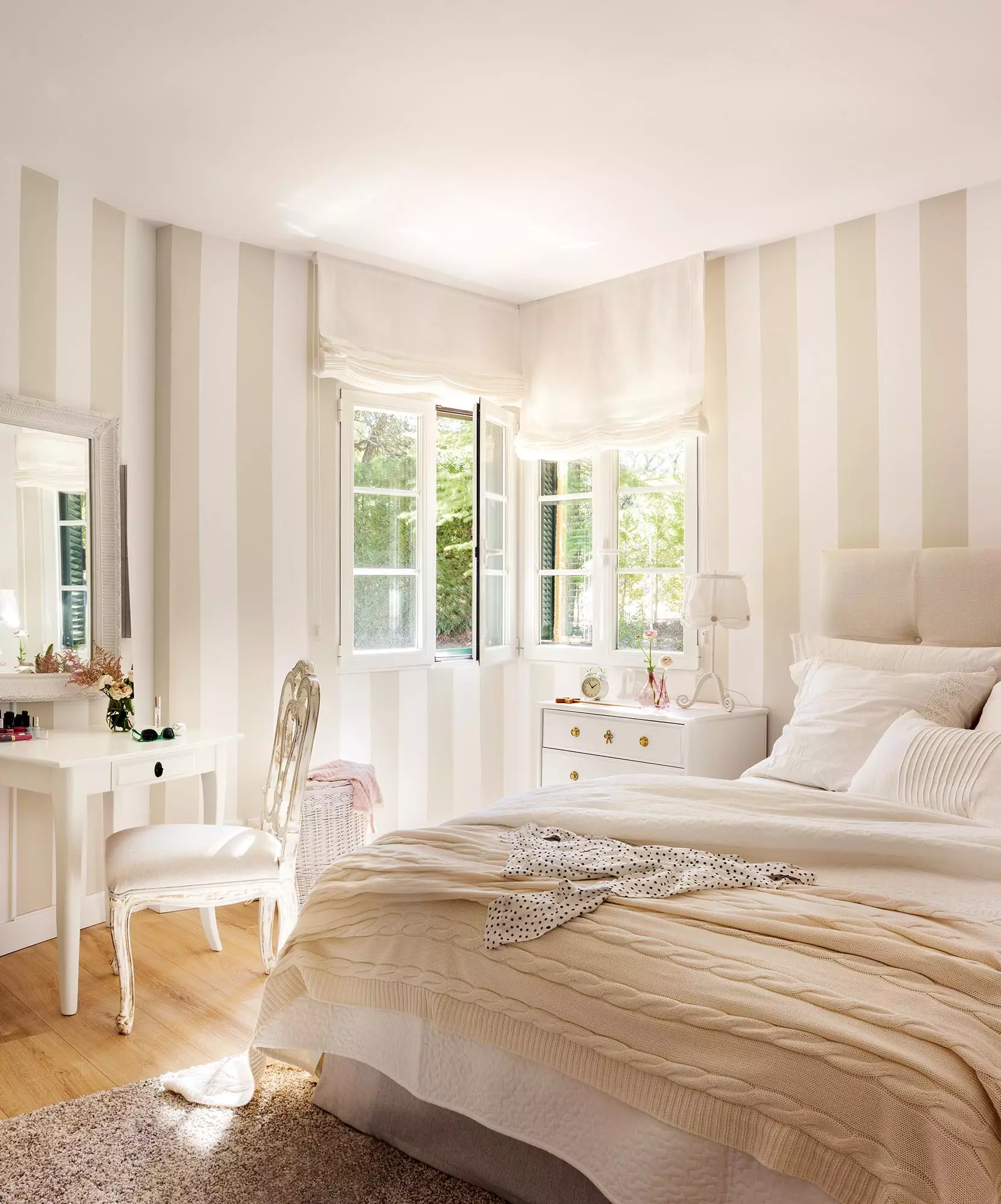 Light up your dreams! 9 good ideas to add light to the bedroom 3362_7