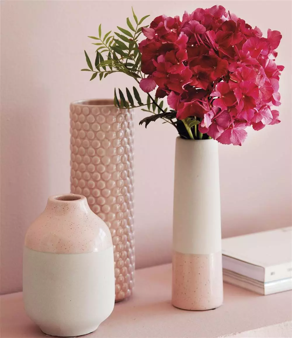 vases en rose