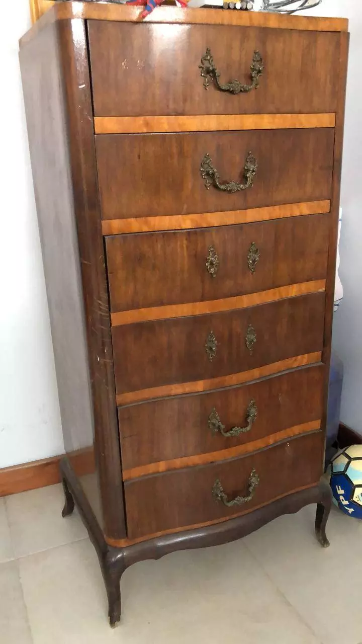 old-and-worn-wooden-chest-of-drawers