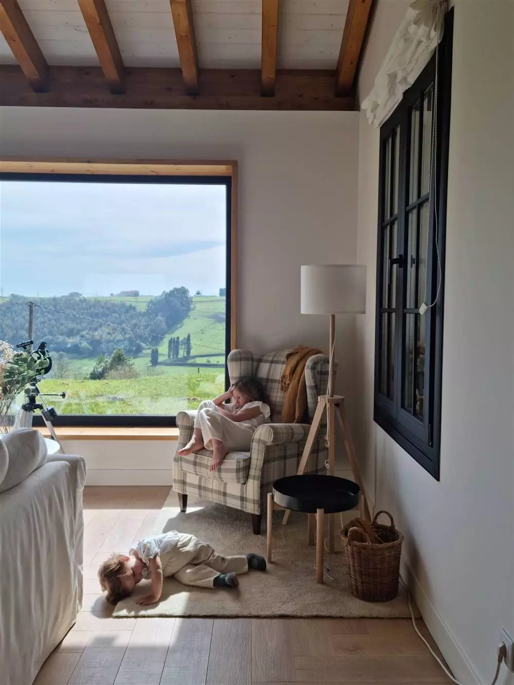 Living room of the house of the reader Paloma Blanc in Asturias