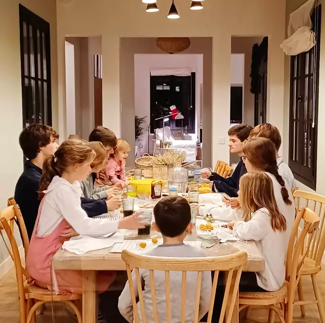 Fotografie de familie a cititoarei Paloma în casa ei din Asturias