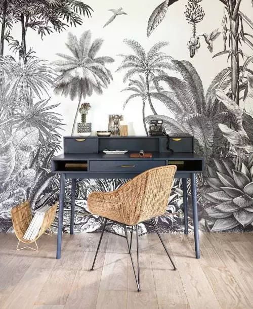 non-woven-wallpaper-with-jungle-print-in-black-and-white-300x350, dening Maisons du Monde