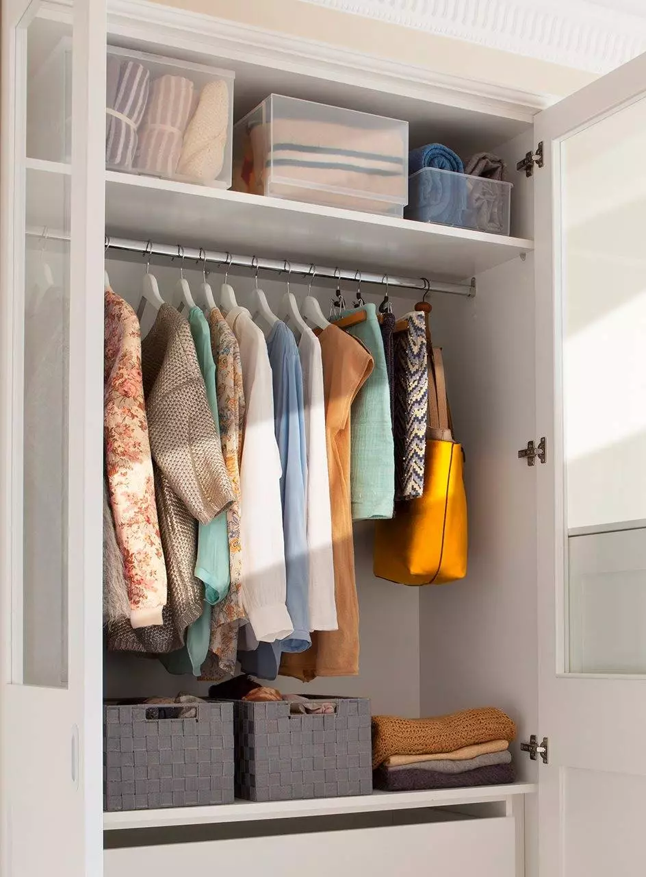 wardrobe interior marie kondo pamaagi 944x1280