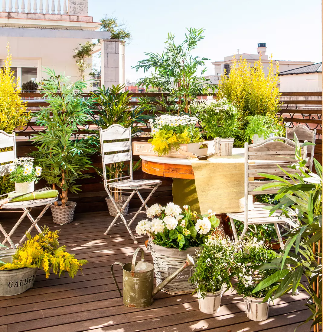 Idees de decoració per a terrasses petites.