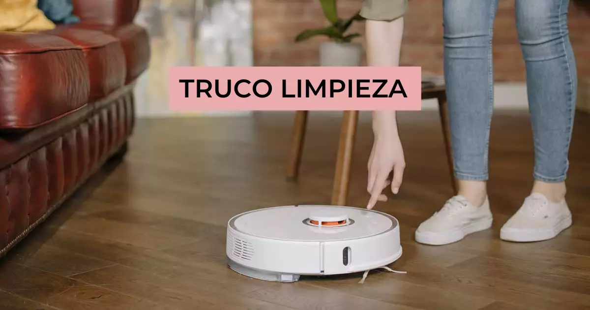 Resísteche limpar o teu robot aspirador? Explicamos como facelo paso a paso a nivel profesional!