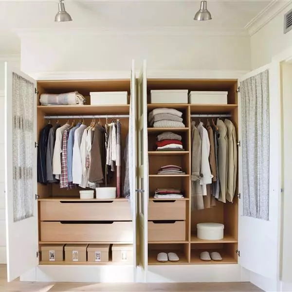 WARDROBE kamili ipo