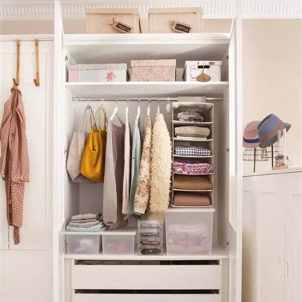 wardrobe-closet-in-white-open-and-in-order f5bca0c6 1333x2000