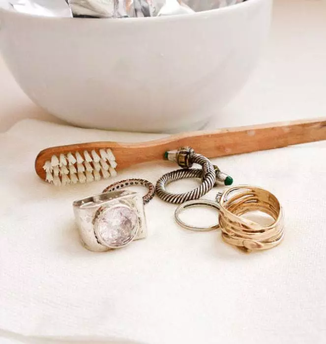 silver-jewelry-with-toothbrush