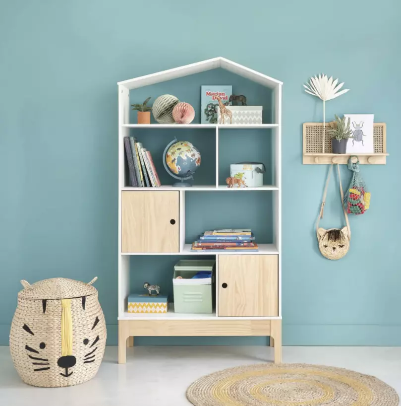 Maisons du Monde shelf