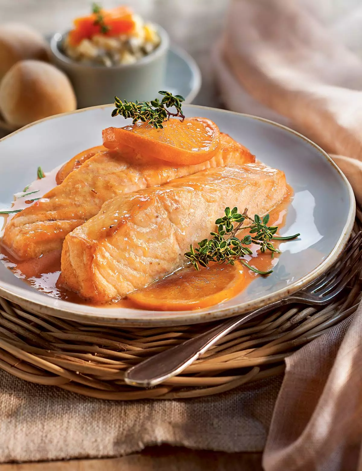 salmon-orange-00477115