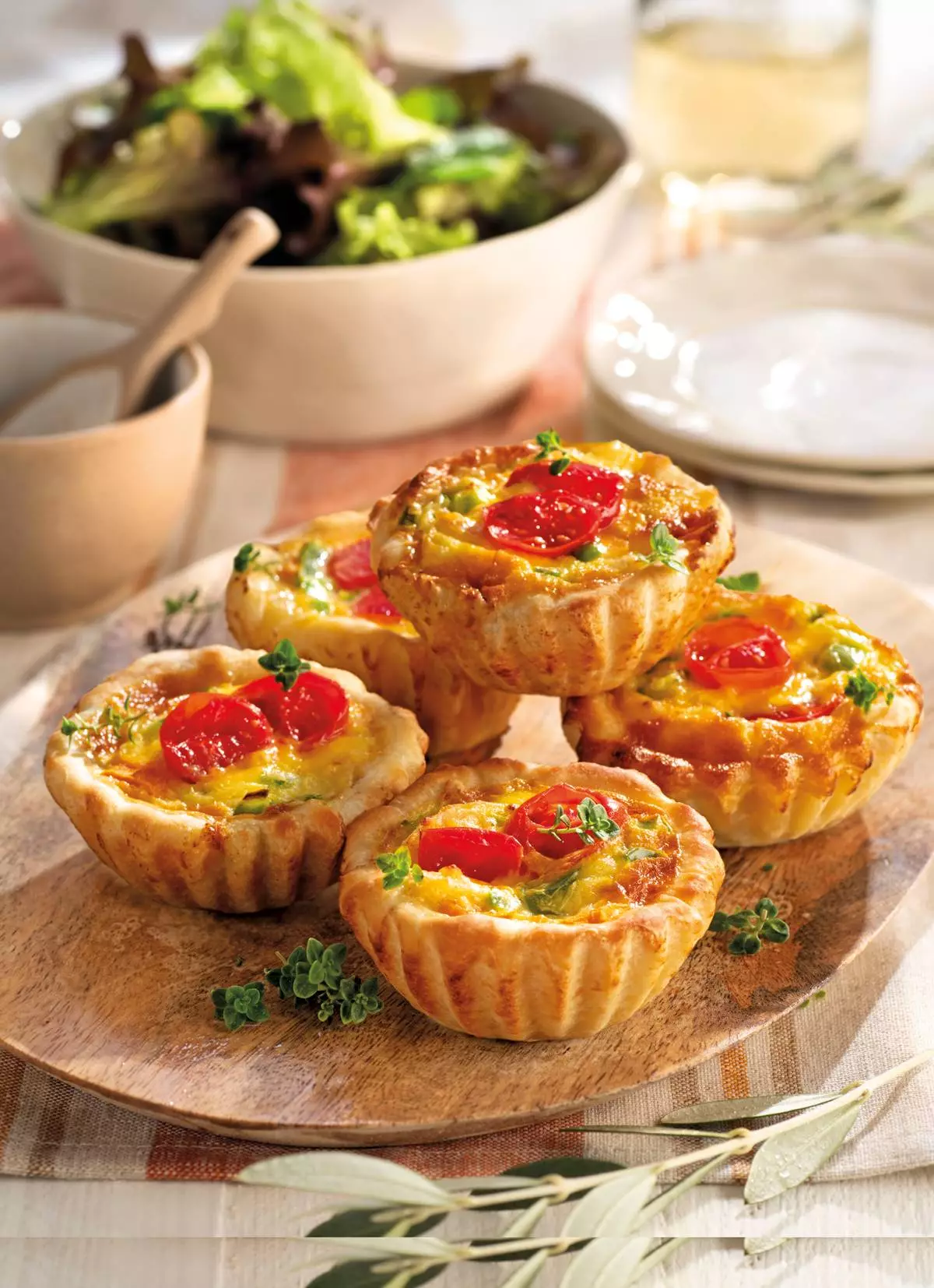 tartlets-broccoli-00541384