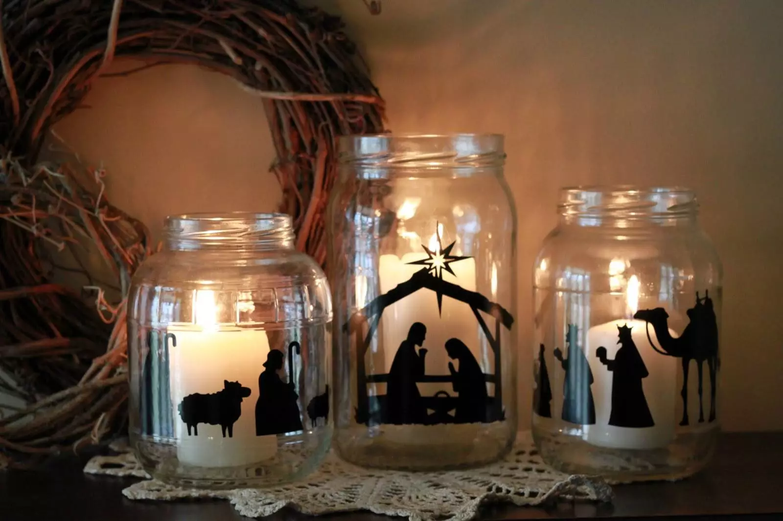 Kelahiran Natal yang Dilukis di Mason Jars Pinterest