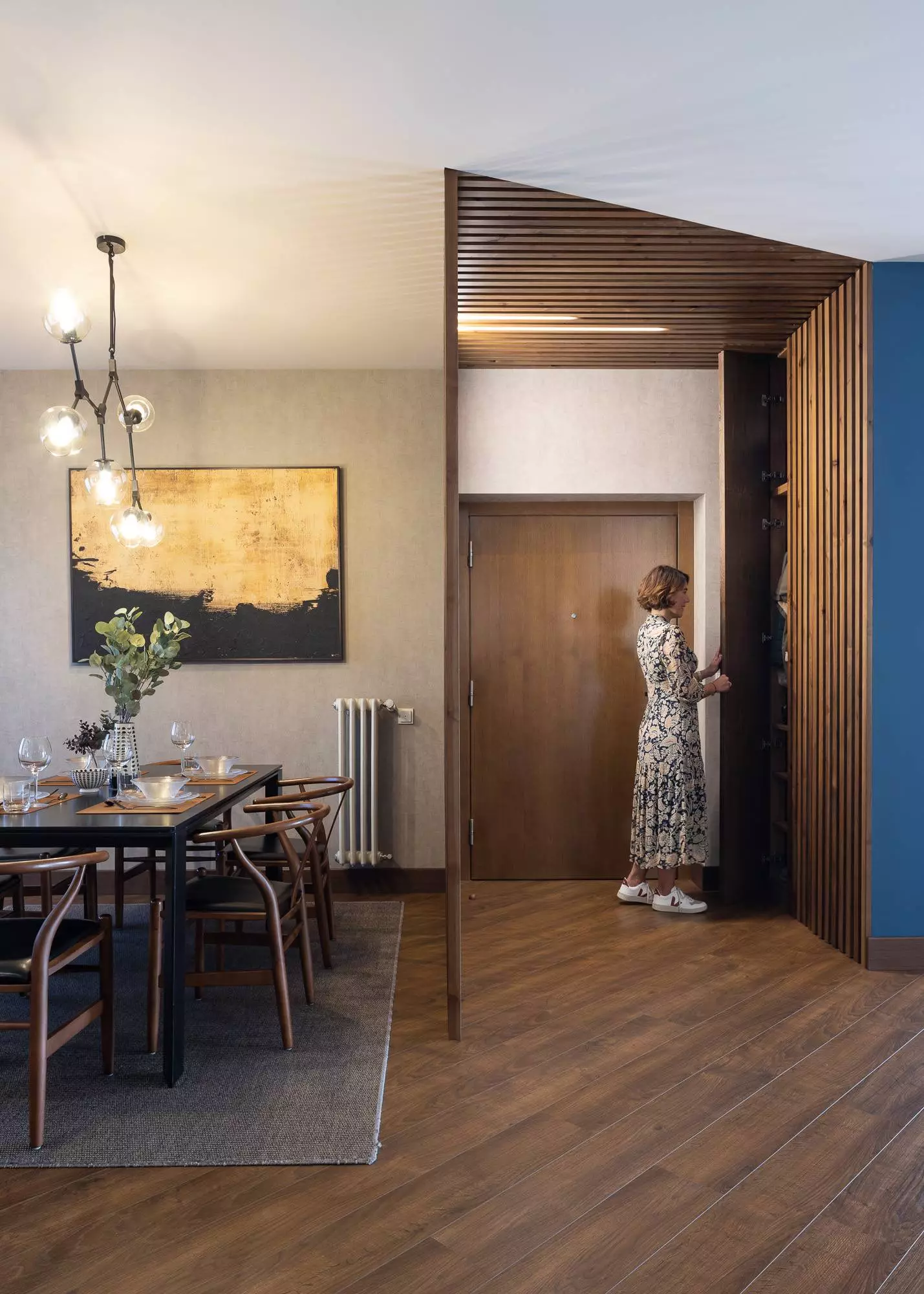 After the dining room of the blue apartment by Soldecor in Avilés