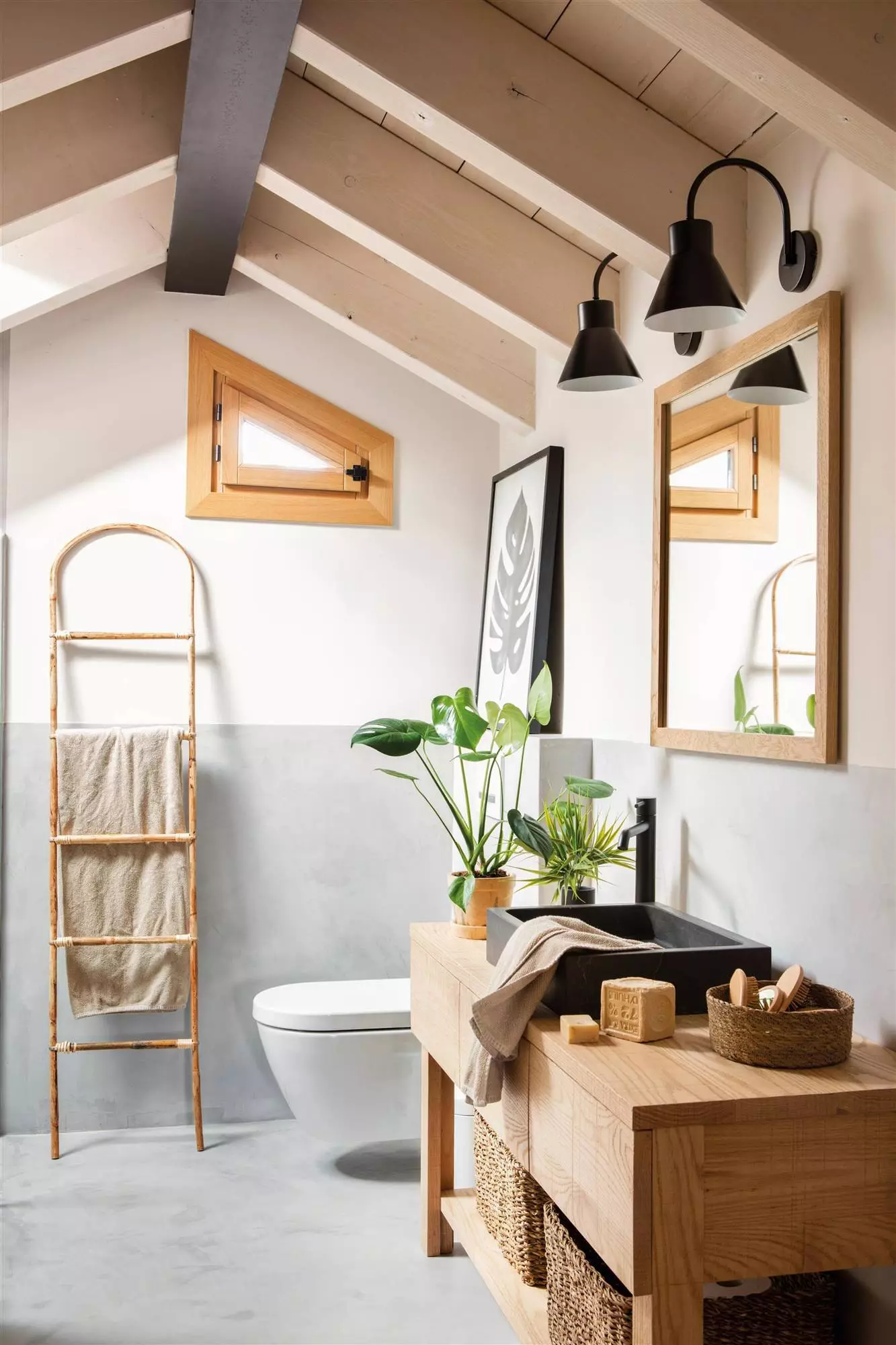 00526568 Wooden staircase in bathroom