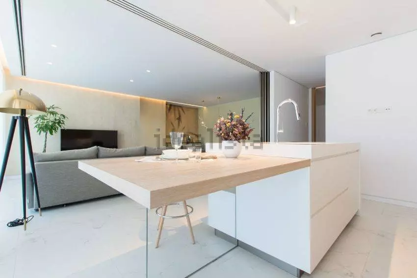 flat-of-iker-casillas-in-pozuelo-kitchen