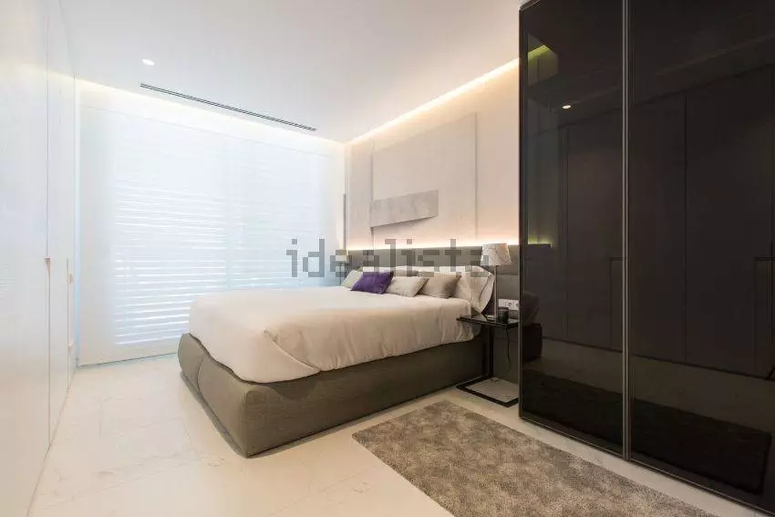 flat-of-iker-casillas-in-pozuelo-bedroom