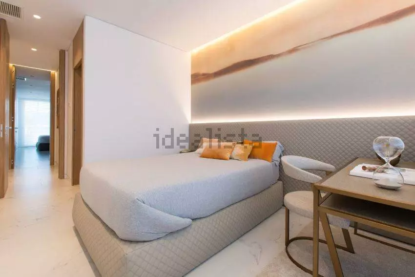 flat-by-iker-casillas-in-pozuelo-orange bedroom