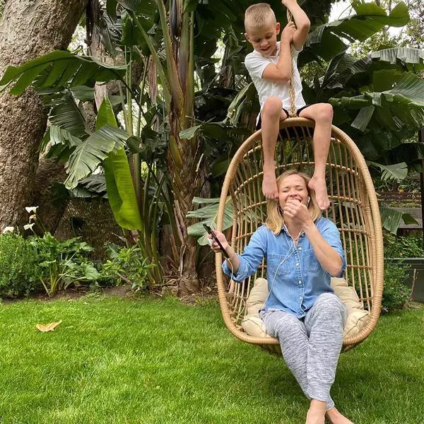 Reese Witherspoon rotan swing, fia Instagram