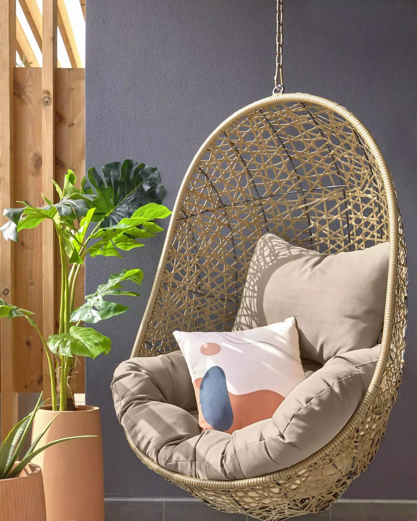 Woven Polyrattan Hanging Armchair troch Kave Home