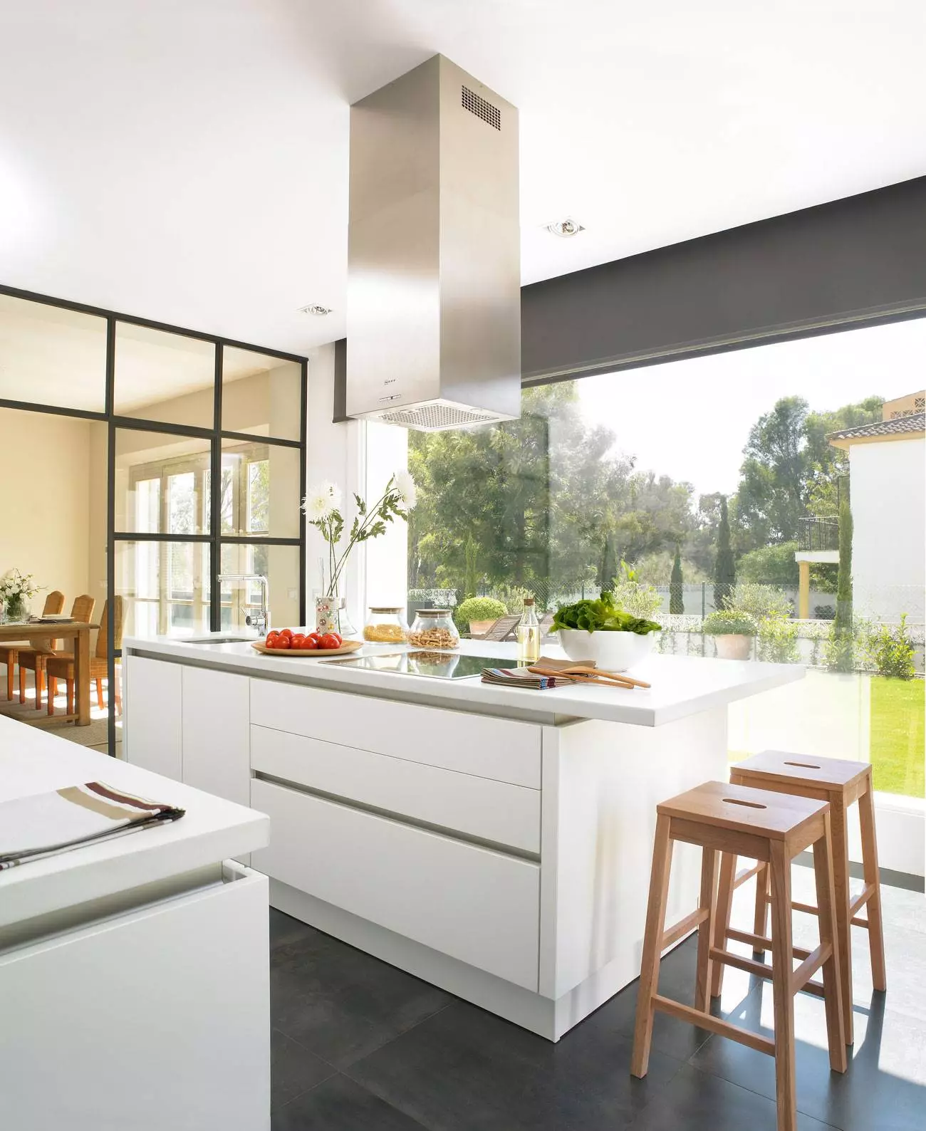 kitchen-with-island-front-large-window-with-views-garden 316220