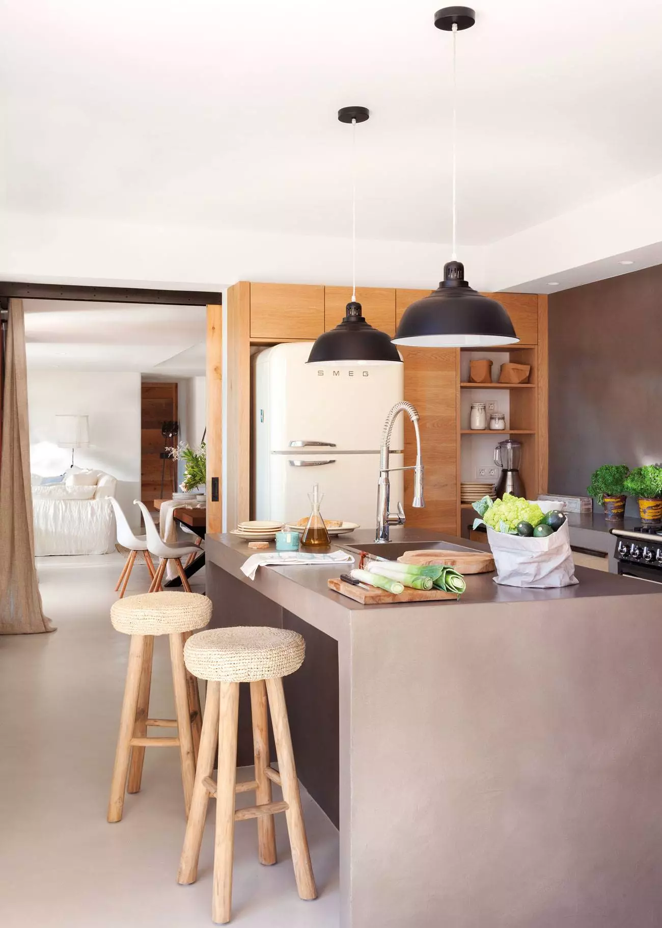 kitchen-with-island-and-dark-colored-walls 436708